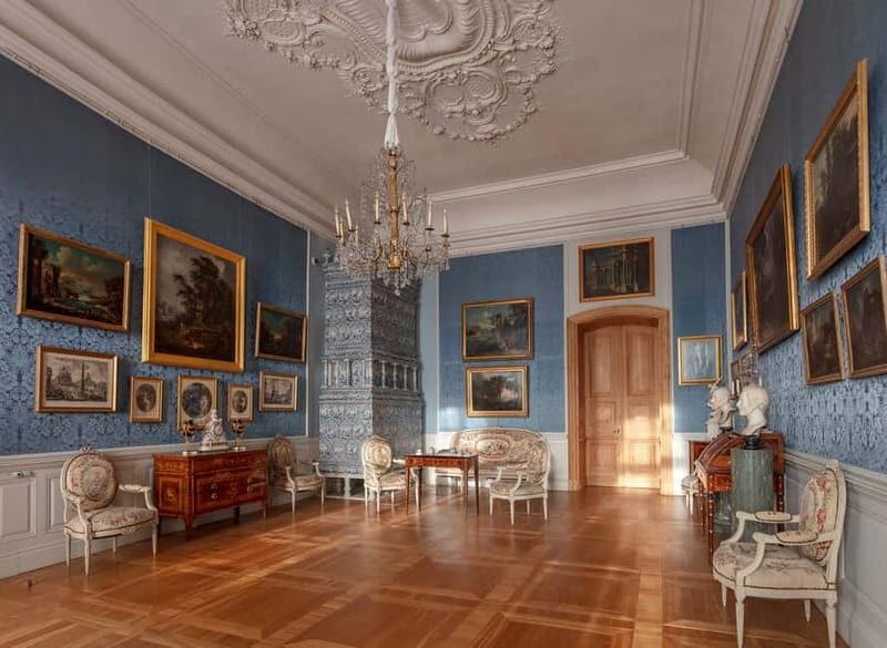 Private Castle tour from Riga:Rundale, Bauska+Hill of Cross - Who Will Love This Tour?