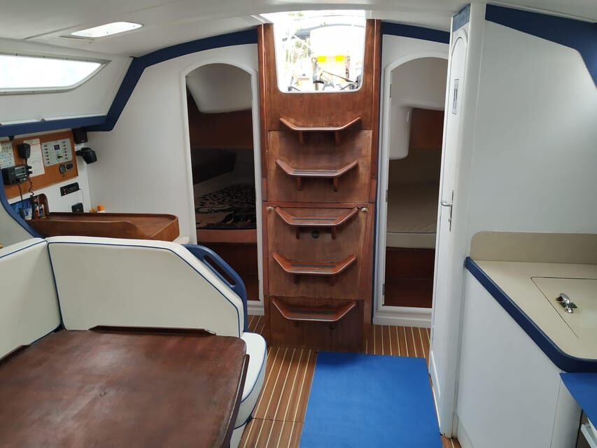 Private charter on sailboat - coastal trip with snorkeling in the bay - FAQs