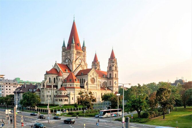 Private City Guided Walking Tour of Vienna - Key Points