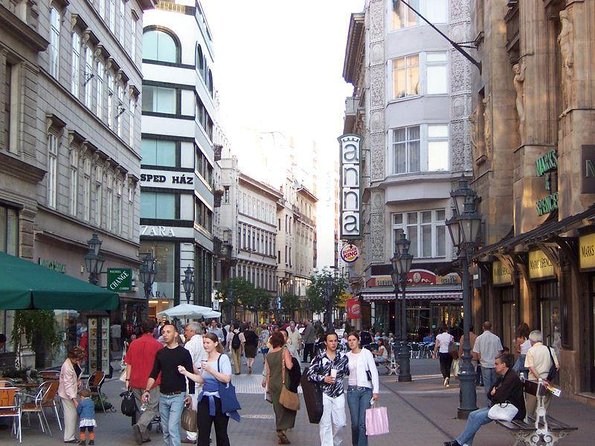 Private City Kickstart Tour: Budapest - Introduction