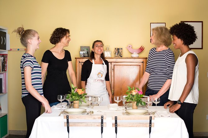 Private Cooking Class at a Cesarina's Home in Cantù - Key Points