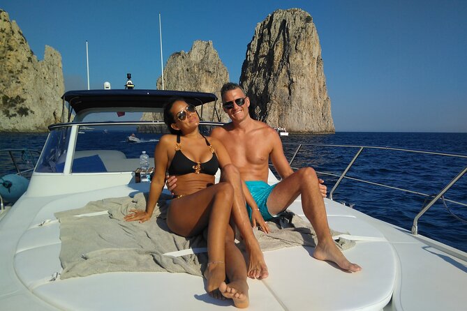 Private Cruise around Capri - yacht 40' - Introduction