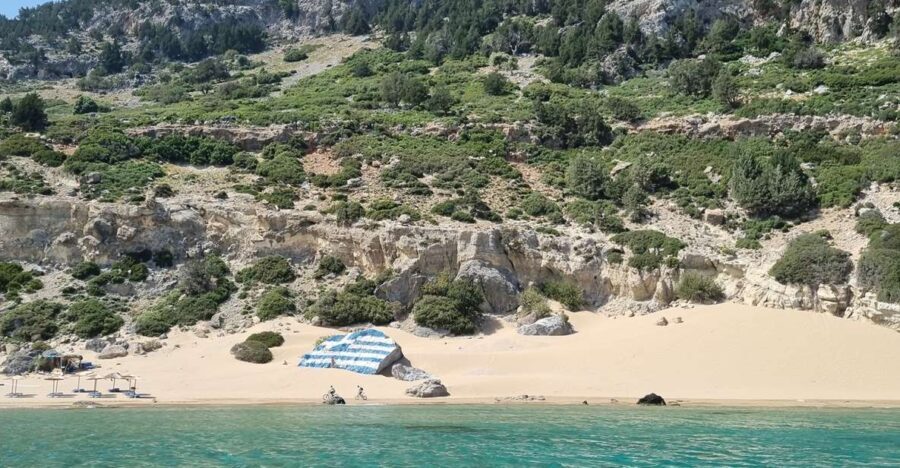 Private cruise to Lindos - Who will love this tour?