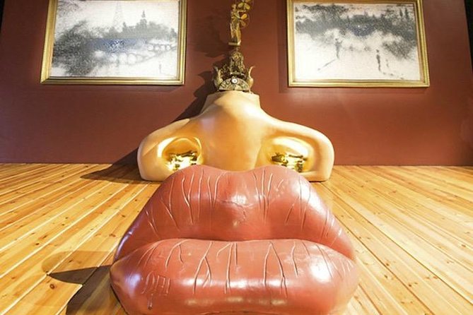 Private Dalí Museum & Gala Castle Tour + Authentic Local Lunch - An Artistic Journey in the Heart of Catalonia