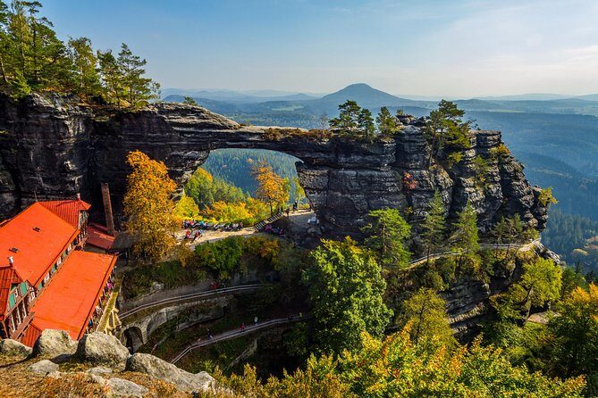 Private Day Tour for Big Groups - Best of 2 Countries: Bohemian Switzerland NP - An In-Depth Look at the Experience