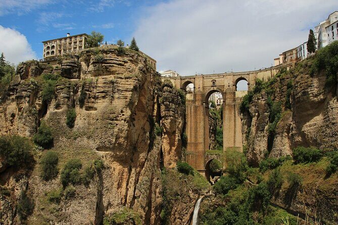 Private day Tour to Ronda from Malaga by ELECTRIC CAR - Transportation and Timing