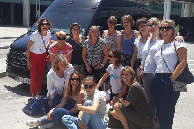Private Day Trip from Barcelona to Montserrat - Key Points