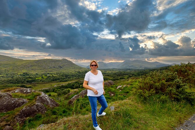 Private Discover Ring of Beara Tour in a Limousine from Killarney - The Itinerary: A Day of Authentic Irish Sights