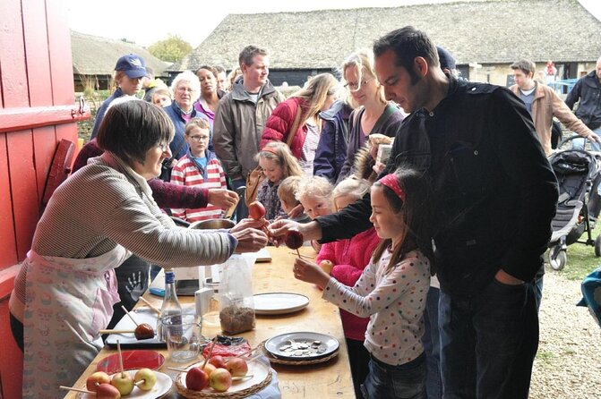 Private Downton Abbey Tour, including Bampton, Cogges Farm, and Highclere - Key Points