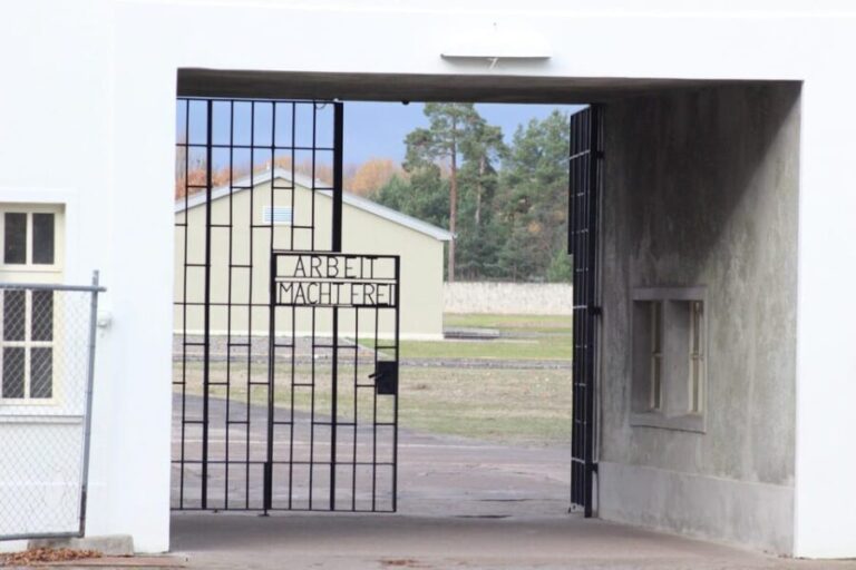 Private driver day trip: Berlin to Potsdam & Sachsenhausen - FAQ