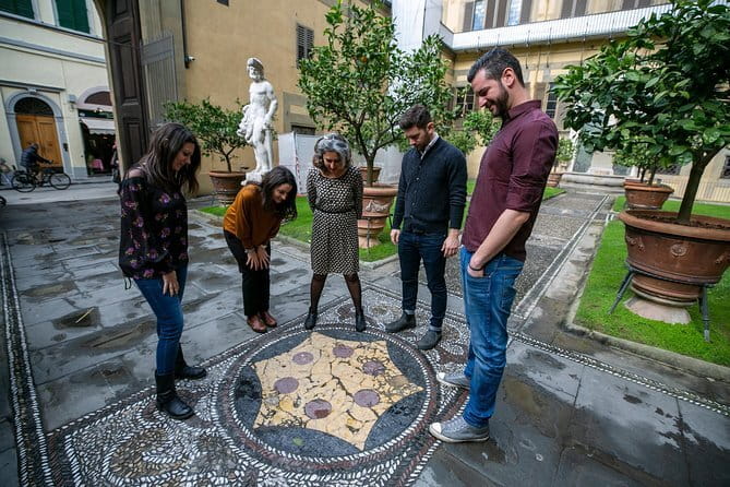 Private Florence Highlights Tour from Duomo to Old Bridge Signoria & Santa Croce - Exploring Florence: A Deep Dive into the Private Highlights Tour
