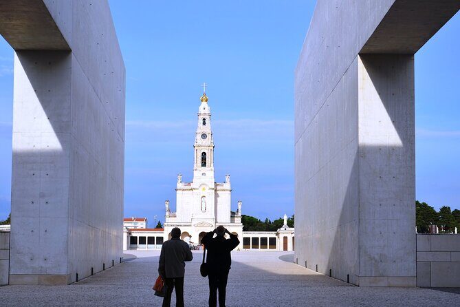 Private Full-Day Tour of Fátima Nazaré Óbidos and Batalha - What Makes This Tour Stand Out?
