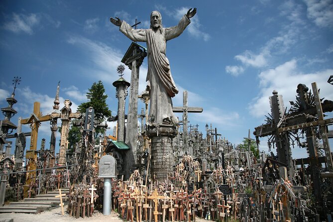 Private Full-Day Trip to Hill of Crosses, Rundale Palace & Bauska - An In-Depth Look at the Full-Day Baltic Adventure
