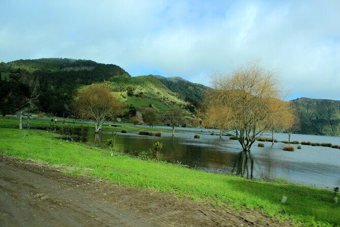 Private Half-Day 4x4Tour to Sete Cidades Volcano - Scenic Stop at Caldeira das Sete Cidades