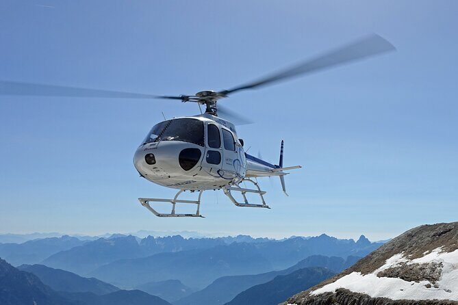 Private helicopter flight to Stockhorn mountain, with view to the Swiss Alps - The Sum Up