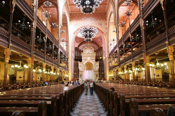 Private Jewish Heritage Tour including Hotel Pickup - The Guides: Knowledge That Elevates the Experience
