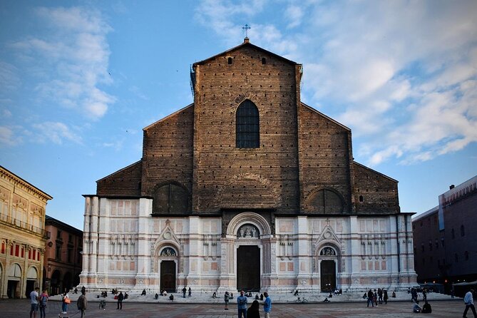 Private Local Tour Guide Bologna: Kickstart your Trip, 100% Personalized - Key Points
