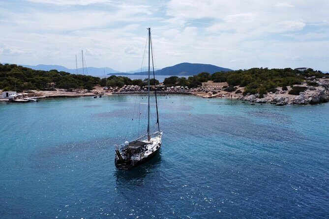 Private Luxury Sailing Cruise in Athens Riviera With Lunch - The Itinerary: Exploring the Highlights