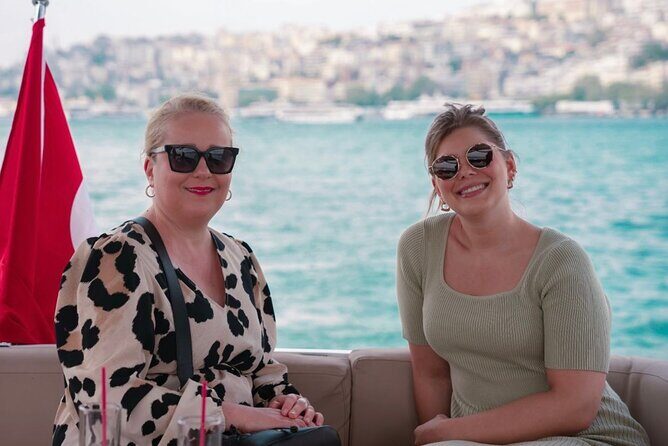 Private Luxury Yacht Cruise in Istanbul Bosphorus - What to Expect on the Day
