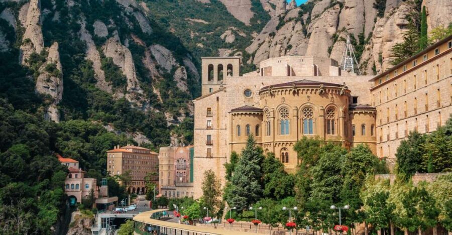 Private Montserrat Tour, Organic Winery & Gourmet Lunch - A Comprehensive Look at the Experience
