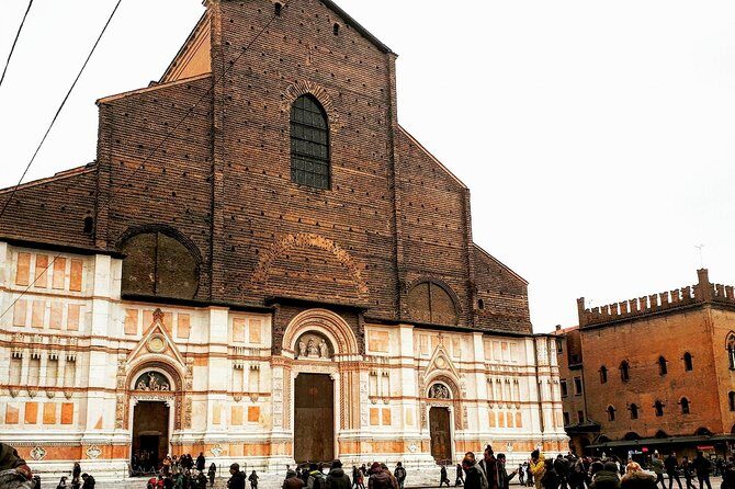 Private or semi-private tour of the historic center of Bologna - Cost & Value