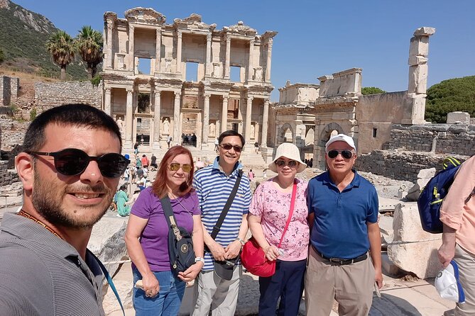 PRIVATE or SHARED: Ephesus & Mary's House Tour ENTRY FEES & LUNCH - The Tour Experience: From Kusadasi to Ancient Wonders