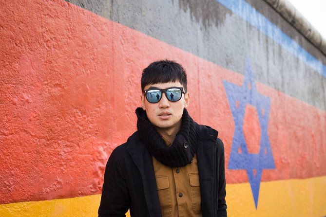 Private Photo Session with a Local Photographer in Berlin - Key Points