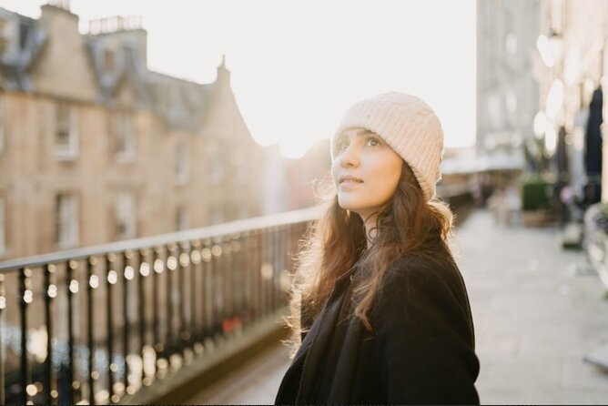 Private Photoshoot with Views of World Famous Edinburgh Castle - Key Points