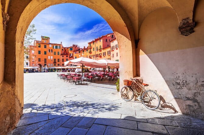 Private Pisa & Lucca Day Tour from Florence - Key Points