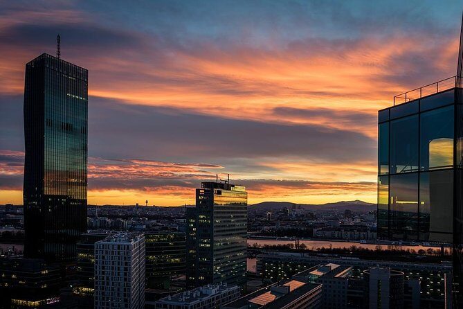Private Scenic Transfer from Budapest to Vienna with 4h of Sightseeing - The Itinerary and Stops: Flexibility Is Key
