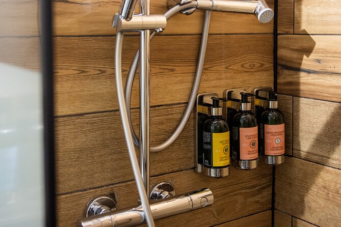 Private Spa with Jacuzzi and Sauna - What to Expect from the Prague Private Spa Experience