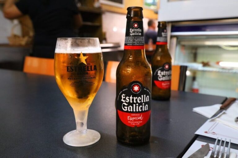 Private Spanish Beer Tasting Tour in Barcelona Old Town