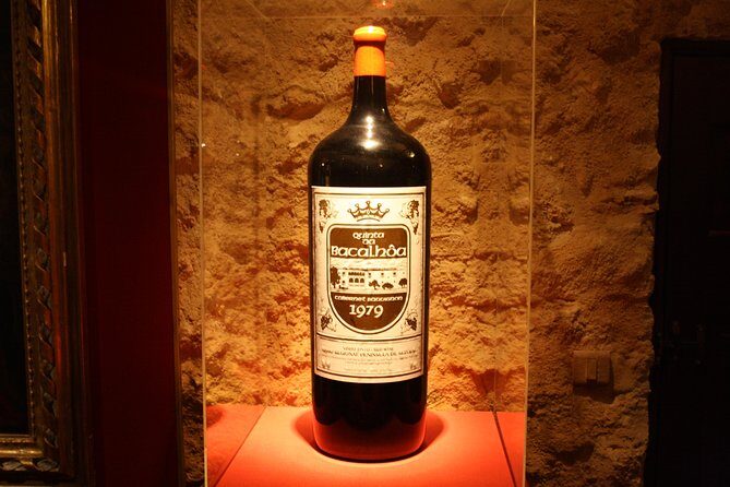 Private Special Tour Around Lisbon and Wine Tasting - Why Travelers Love This Tour