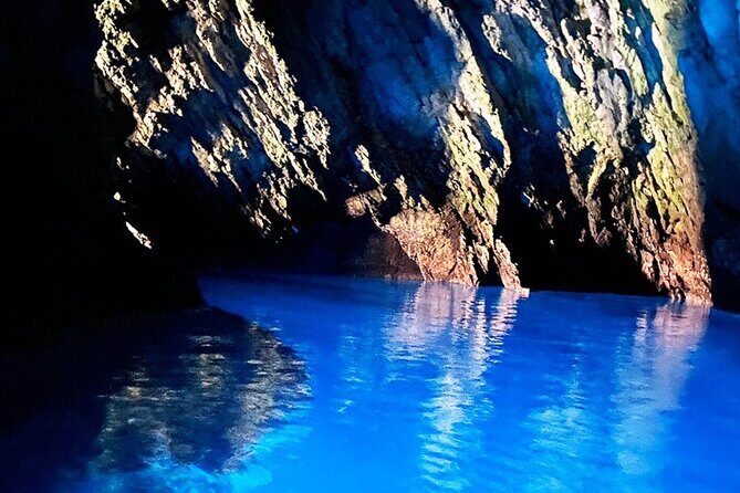 Private speedboat tour to Blue Cave and visit Island Hvar - Cost and Value Analysis