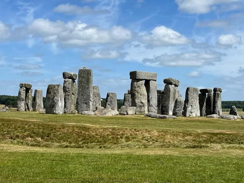 Private Stonehenge Tour from London with Optional Guide - What to Expect on Your Day Trip