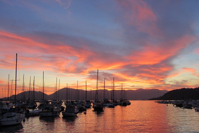 Private Sunset Aperitif on a Boat in the Gulf of Poets - Introduction: A Romantic Voyage with Authentic Flavors