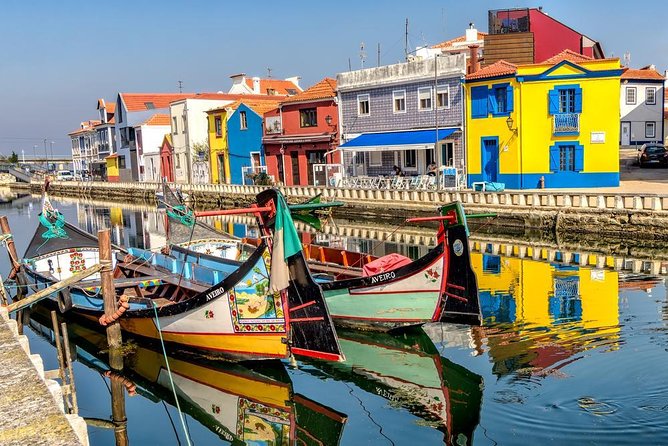 Private Tour Aveiro Little Venice and River Tour Moliceiro - A Day in the Charm of Aveiro: What to Expect