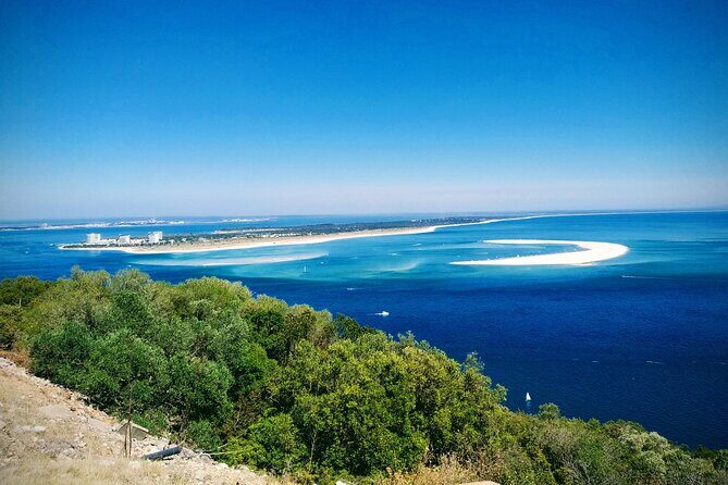 Private tour for 1 to 4 people of Arrábida and its landscapes - The Sum Up