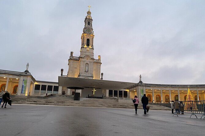 Private Tour from Lisbon to Fatima Nazare and Obidos - Practical Details and Tips