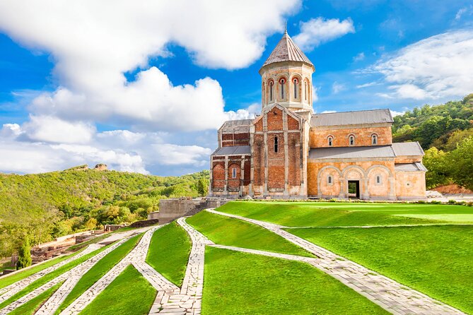 Private Tour From Tbilisi to Kakheti Sighnaghi with Wine Tasting - First Impressions and Booking Details