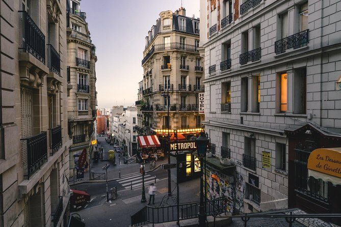 Private Tour: Montmartre Walking Tour, Dinner and Au Lapin Agile Cabaret - Practical Details and Logistics