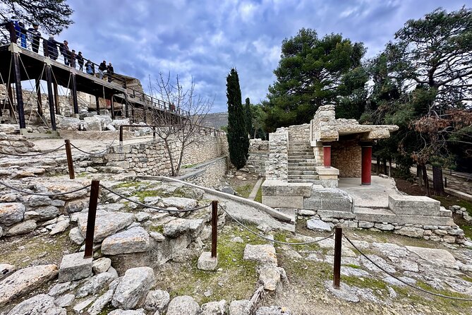 Private Tour of Knossos, Archaeological Museum & Heraklion Town - A Closer Look at the Itinerary and Experience