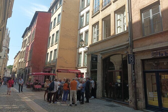 Private tour of old Lyon - 2 hours - The Experience: What to Expect