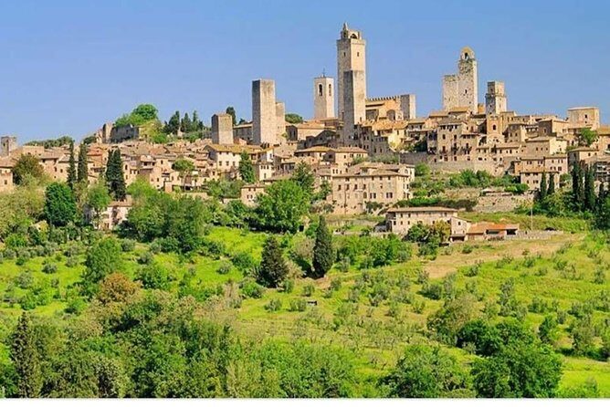 PRIVATE TOUR: Volterra & San Gimignano with Lunch & Wine Tasting Experience - Lunch at Podere La Marronaia- Le Colonne Biodynamic Winery & Farm
