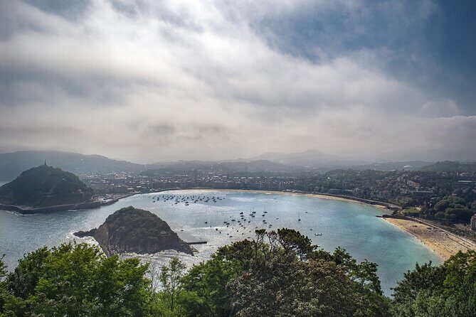 Private transfer: Barcelona to San Sebastian, 2h Stop in Pamplona - The Itinerary: Why the 2-Hour Stop in Pamplona Matters