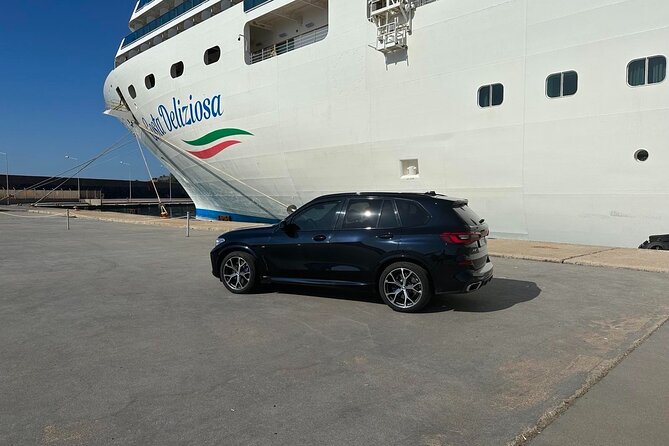 Private Transfer between Athens Airport and Piraeus Port - Key Points