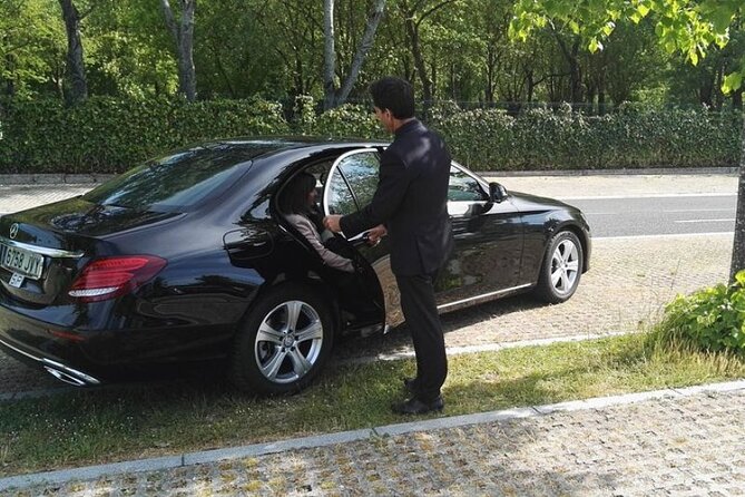 Private Transfer from Biarritz Airport to San Sebastian city - Key Points