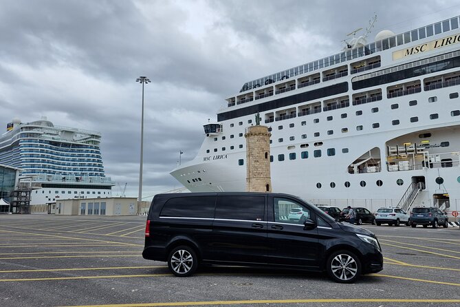 Private Transfer from Civitavecchia port to Fiumicino airport van Mercedes V - Introduction: Discover the Comfort of a Private Transfer from Civitavecchia to Fiumicino