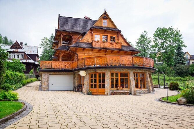 Private Transfer from Krakow to Thermal Baths with Admission - FAQ
