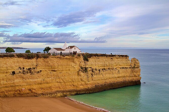 Private Transfer from Lisbon to Albufeira-2 Hours for Sightseeing - The Stops: Why They Matter